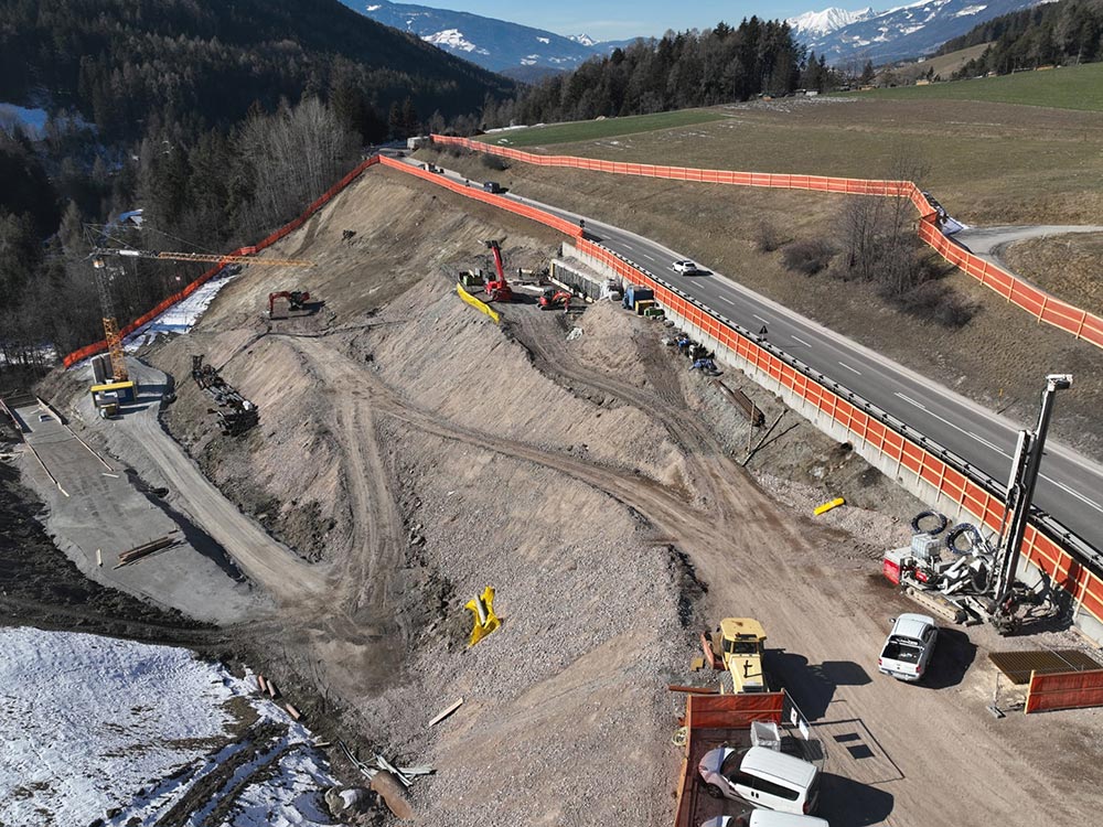 Circonvallazione stradale dell’abitato di Perca